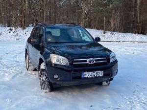 Black Toyota RAV4 2008 in Vilnius, with an engine capacity of 2.00 L and mileage of 206 thousand km for 7400 €, photo 2 on AUTOMOTO.COM.LV