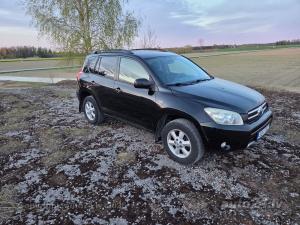 Black Toyota RAV4 2008 in Tallinn, with an engine capacity of 2.20 L and mileage of 310 thousand km for 3900 €, photo 3 on AUTOMOTO.COM.LV