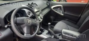 Melns Toyota RAV4 2008 Rīga, ar dzinēja tilpumu 2.00 L un nobraukumu 266 tūkst. km par 4000 €, foto 8 vietnē AUTOMOTO.COM.LV