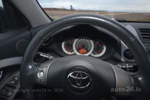 Melns Toyota RAV4 2009 Pērnava, ar dzinēja tilpumu 2.20 L un nobraukumu 308 tūkst. km par 4000 €, foto 6 vietnē AUTOMOTO.COM.LV