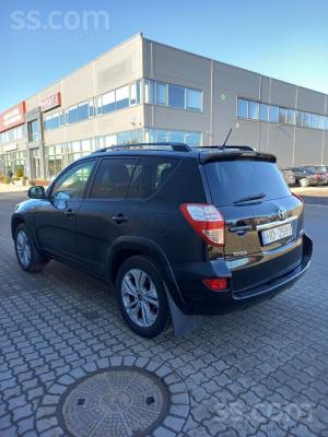 Черный Тойота РАВ 4 2009 в Рига, объемом двигателя 2.20 л и пробегом 240 тыс. км за 4400 €, фото 6 на AUTOMOTO.COM.LV