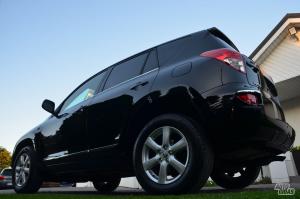 Black Toyota RAV4 2009 in Kaunas, with an engine capacity of 2.20 L and mileage of 252 thousand km for 5950 €, photo  on AUTOMOTO.COM.LV