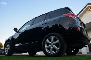 Black Toyota RAV4 2009 in Kaunas, with an engine capacity of 2.20 L and mileage of 252 thousand km for 5950 €, photo 14 on AUTOMOTO.COM.LV