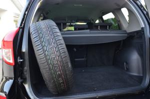Black Toyota RAV4 2009 in Kaunas, with an engine capacity of 2.20 L and mileage of 252 thousand km for 5950 €, photo 30 on AUTOMOTO.COM.LV