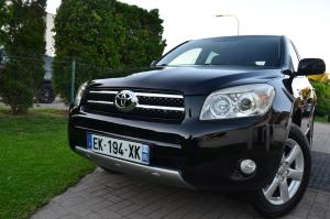 Black Toyota RAV4 2009 in Kaunas, with an engine capacity of 2.20 L and mileage of 252 thousand km for 5950 €, photo 33 on AUTOMOTO.COM.LV