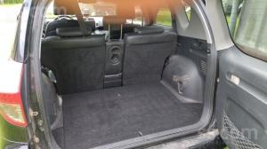 Melns Toyota RAV4 2009 Valmiera, ar dzinēja tilpumu 2.20 L un nobraukumu 283 tūkst. km par 6100 €, foto 6 vietnē AUTOMOTO.COM.LV