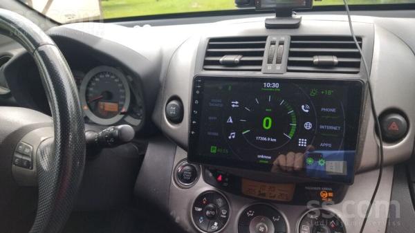 Black Toyota RAV4 2009 in Valmiera, with an engine capacity of 2.20 L and mileage of 283 thousand km for 6100 €, photo 9 on AUTOMOTO.COM.LV