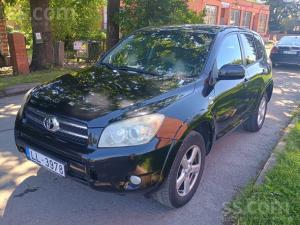 Melns Toyota RAV4 2009 Rīga, ar dzinēja tilpumu 2.20 L un nobraukumu 301 tūkst. km par 3500 €, foto 5 vietnē AUTOMOTO.COM.LV