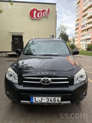 Black Toyota RAV4 2009 in Riga, with an engine capacity of 2.20 L and mileage of 198 thousand km for 6750 €, photo  on AUTOMOTO.COM.LV