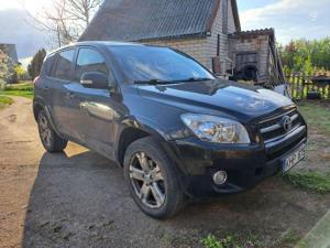 Melns Toyota RAV4 2009 Kauņa, ar dzinēja tilpumu 2.23 L un nobraukumu 412 tūkst. km par 4000 €, foto 5 vietnē AUTOMOTO.COM.LV