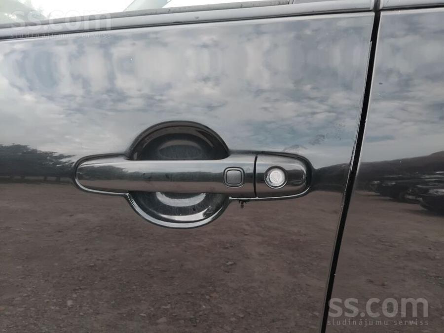 Melns Toyota RAV4 2009 Rīga, ar dzinēja tilpumu 2.20 L un nobraukumu 287 tūkst. km par 5500 €, foto 12 vietnē AUTOMOTO.COM.LV