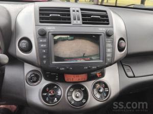 Melns Toyota RAV4 2009 Rīga, ar dzinēja tilpumu 2.20 L un nobraukumu 287 tūkst. km par 5500 €, foto 10 vietnē AUTOMOTO.COM.LV