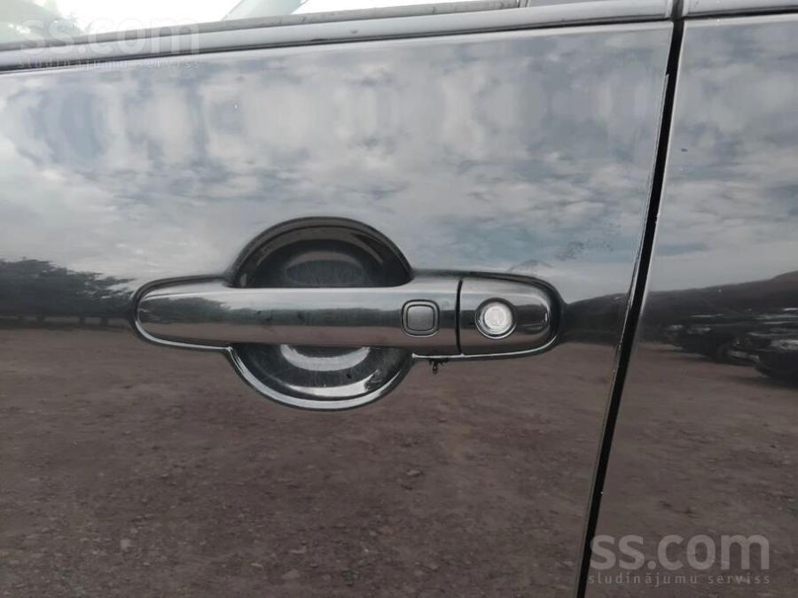 Melns Toyota RAV4 2009 Rīga, ar dzinēja tilpumu 2.20 L un nobraukumu 287 tūkst. km par 5500 €, foto 12 vietnē AUTOMOTO.COM.LV