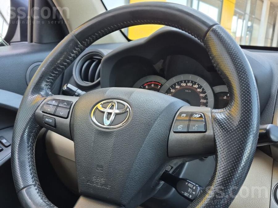 Melns Toyota RAV4 2010 Rīga, ar dzinēja tilpumu 2.20 L un nobraukumu 0 tūkst. km par 15700 €, foto 9 vietnē AUTOMOTO.COM.LV