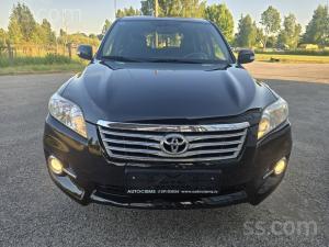 Melns Toyota RAV4 2010 Ogre, ar dzinēja tilpumu 2.20 L un nobraukumu 293 tūkst. km par 7200 €, foto 6 vietnē AUTOMOTO.COM.LV