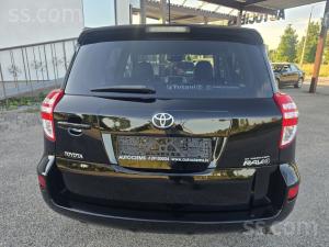 Melns Toyota RAV4 2010 Ogre, ar dzinēja tilpumu 2.20 L un nobraukumu 293 tūkst. km par 7200 €, foto 8 vietnē AUTOMOTO.COM.LV