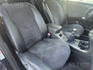Melns Toyota RAV4 2010 Ogre, ar dzinēja tilpumu 2.20 L un nobraukumu 293 tūkst. km par 7200 €, foto 18 vietnē AUTOMOTO.COM.LV