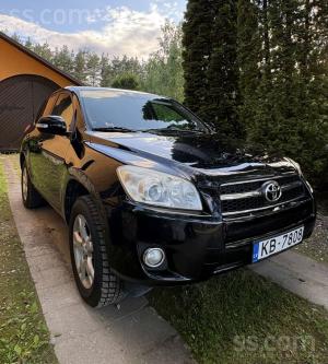 Melns Toyota RAV4 2010 Jēkabpils, ar dzinēja tilpumu 2.20 L un nobraukumu 312 tūkst. km par 7000 €, foto 12 vietnē AUTOMOTO.COM.LV