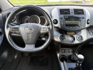 Melns Toyota RAV4 2010 Daugavpils, ar dzinēja tilpumu 2.20 L un nobraukumu 236 tūkst. km par 7350 €, foto 11 vietnē AUTOMOTO.COM.LV