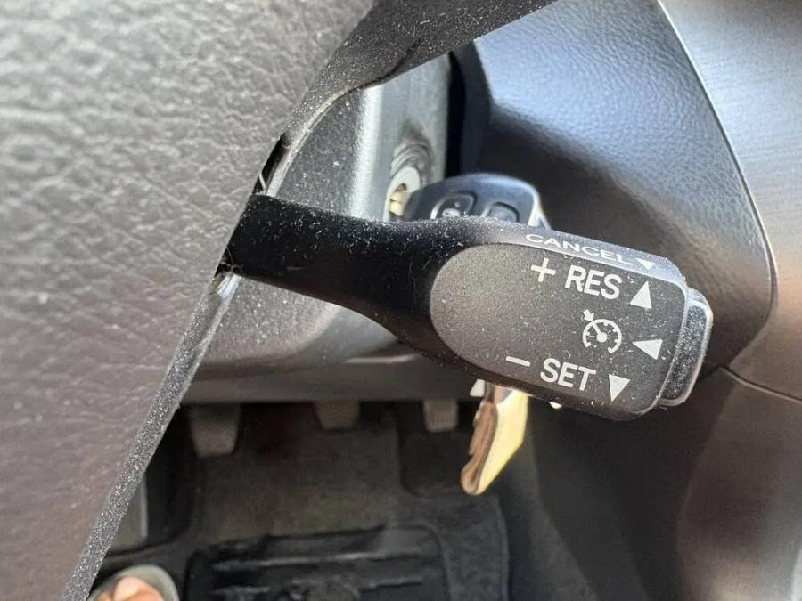 Melns Toyota RAV4 2010 Daugavpils, ar dzinēja tilpumu 2.20 L un nobraukumu 236 tūkst. km par 7350 €, foto 18 vietnē AUTOMOTO.COM.LV
