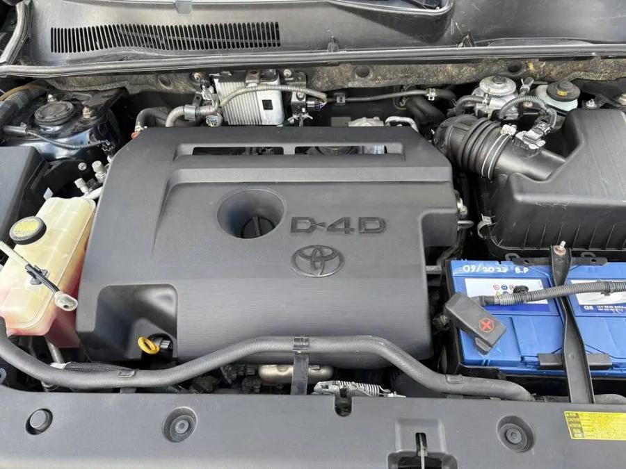 Melns Toyota RAV4 2010 Daugavpils, ar dzinēja tilpumu 2.20 L un nobraukumu 236 tūkst. km par 7350 €, foto 31 vietnē AUTOMOTO.COM.LV