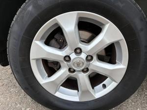 Melns Toyota RAV4 2010 Daugavpils, ar dzinēja tilpumu 2.20 L un nobraukumu 236 tūkst. km par 7350 €, foto 32 vietnē AUTOMOTO.COM.LV