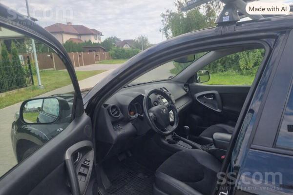 Black Toyota RAV4 2010 in Riga, with an engine capacity of 2.20 L and mileage of 181 thousand km for 6300 €, photo 8 on AUTOMOTO.COM.LV
