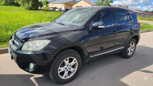 Melns Toyota RAV4 2010 Tauragė, ar dzinēja tilpumu 2.23 L un nobraukumu 210 tūkst. km par 3800 €, foto 6 vietnē AUTOMOTO.COM.LV