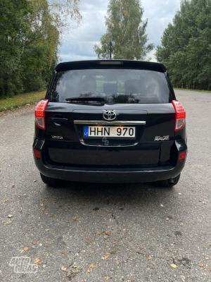 Melns Toyota RAV4 2010 Plungė, ar dzinēja tilpumu 2.20 L un nobraukumu 268 tūkst. km par 6300 €, foto 6 vietnē AUTOMOTO.COM.LV