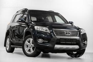 Black Toyota RAV4 2011 in Tukums, with an engine capacity of 2.20 L and mileage of 0 thousand km for 6990 €, photo 2 on AUTOMOTO.COM.LV