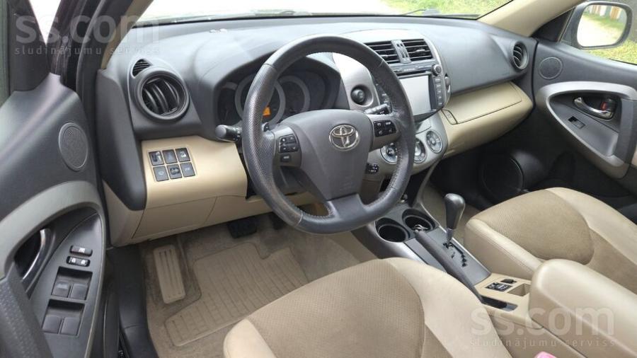 Melns Toyota RAV4 2011 Rīga, ar dzinēja tilpumu 2.20 L un nobraukumu 191 tūkst. km par 7300 €, foto 8 vietnē AUTOMOTO.COM.LV