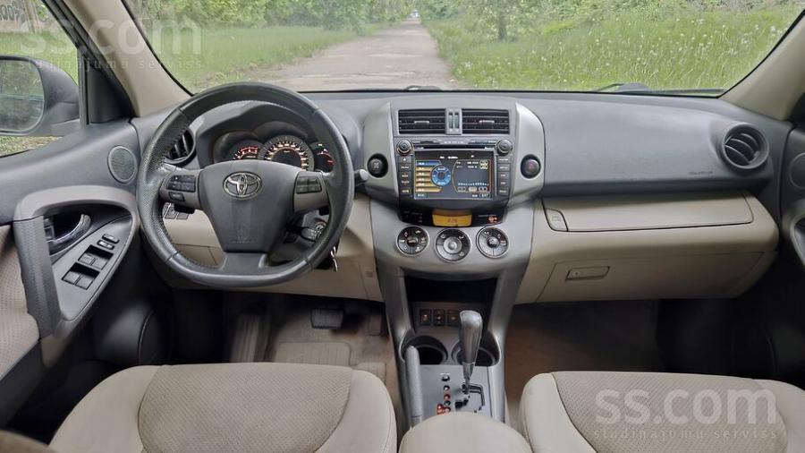 Melns Toyota RAV4 2011 Rīga, ar dzinēja tilpumu 2.20 L un nobraukumu 191 tūkst. km par 7300 €, foto 16 vietnē AUTOMOTO.COM.LV