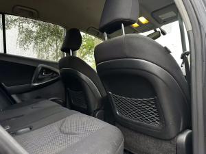 Melns Toyota RAV4 2011 Jelgava, ar dzinēja tilpumu 2.20 L un nobraukumu 231 tūkst. km par 6500 €, foto 13 vietnē AUTOMOTO.COM.LV