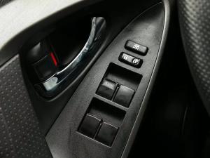 Melns Toyota RAV4 2011 Jelgava, ar dzinēja tilpumu 2.20 L un nobraukumu 231 tūkst. km par 6500 €, foto 15 vietnē AUTOMOTO.COM.LV