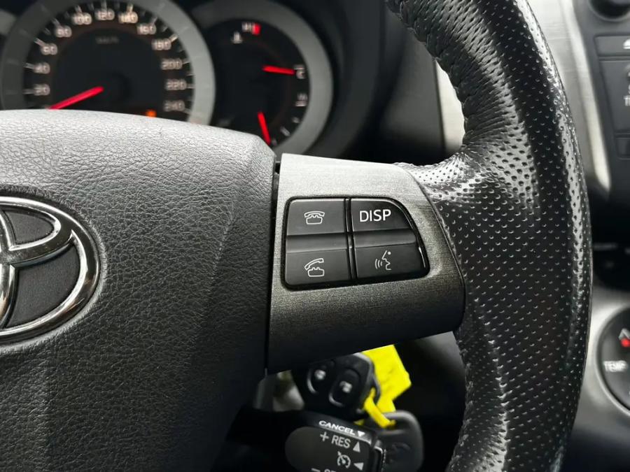 Melns Toyota RAV4 2011 Jelgava, ar dzinēja tilpumu 2.20 L un nobraukumu 231 tūkst. km par 6500 €, foto 27 vietnē AUTOMOTO.COM.LV