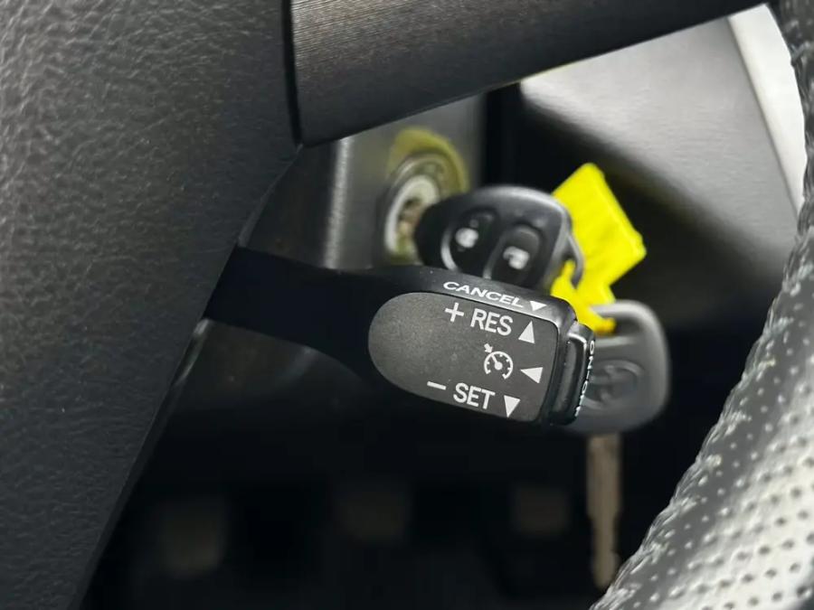 Melns Toyota RAV4 2011 Jelgava, ar dzinēja tilpumu 2.20 L un nobraukumu 231 tūkst. km par 6500 €, foto 29 vietnē AUTOMOTO.COM.LV