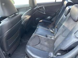 Melns Toyota RAV4 2011 Tauragė, ar dzinēja tilpumu 2.23 L un nobraukumu 228 tūkst. km par 4500 €, foto 7 vietnē AUTOMOTO.COM.LV