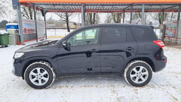 Melns Toyota RAV4 2012 Ogre, ar dzinēja tilpumu 2.20 L un nobraukumu 262 tūkst. km par 8150 €, foto 8 vietnē AUTOMOTO.COM.LV