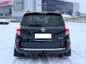 Black Toyota RAV4 2012 in Ukmerge, with an engine capacity of 2.20 L and mileage of 149 thousand km for 7300 €, photo 5 on AUTOMOTO.COM.LV