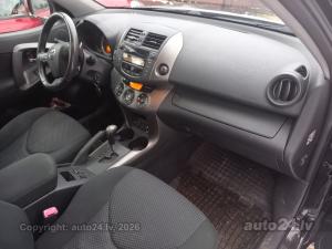 Melns Toyota RAV4 2012 Saue, ar dzinēja tilpumu 2.00 L un nobraukumu 301 tūkst. km par 5900 €, foto 12 vietnē AUTOMOTO.COM.LV