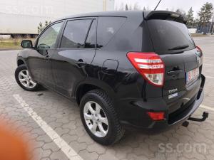 Melns Toyota RAV4 2012 Rīga, ar dzinēja tilpumu 2.20 L un nobraukumu 0 tūkst. km par 8200 €, foto 6 vietnē AUTOMOTO.COM.LV