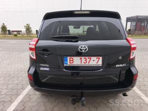 Melns Toyota RAV4 2012 Rīga, ar dzinēja tilpumu 2.20 L un nobraukumu 0 tūkst. km par 8200 €, foto 7 vietnē AUTOMOTO.COM.LV