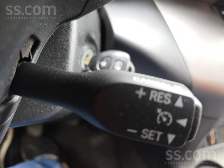 Melns Toyota RAV4 2012 Rīga, ar dzinēja tilpumu 2.20 L un nobraukumu 0 tūkst. km par 8200 €, foto 11 vietnē AUTOMOTO.COM.LV