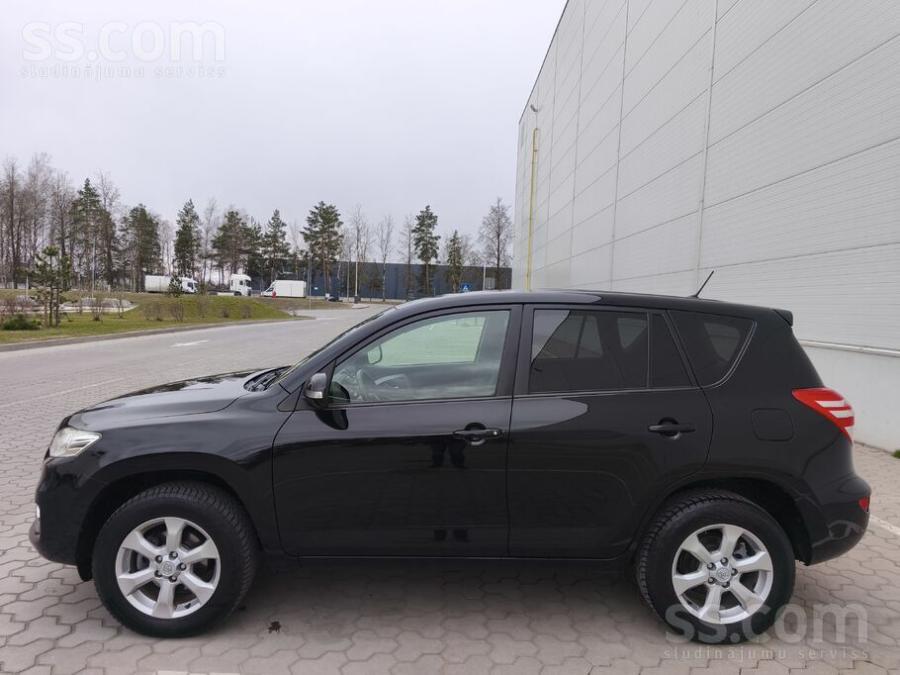 Melns Toyota RAV4 2012 Rīga, ar dzinēja tilpumu 2.20 L un nobraukumu 0 tūkst. km par 8200 €, foto 28 vietnē AUTOMOTO.COM.LV