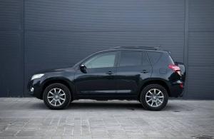 Melns Toyota RAV4 2012 Rīga, ar dzinēja tilpumu 2.00 L un nobraukumu 119 tūkst. km par 8195 €, foto 3 vietnē AUTOMOTO.COM.LV