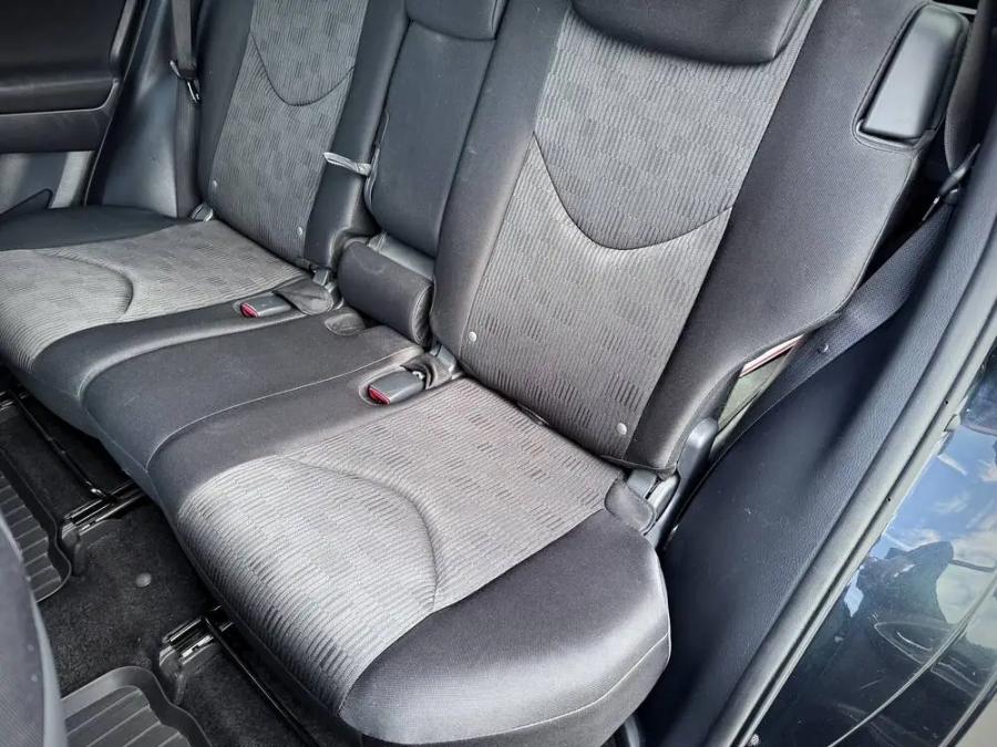 Melns Toyota RAV4 2012 Rīga, ar dzinēja tilpumu 2.00 L un nobraukumu 119 tūkst. km par 8195 €, foto 18 vietnē AUTOMOTO.COM.LV