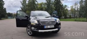 Melns Toyota RAV4 2012 Jūrmala, ar dzinēja tilpumu 2.20 L un nobraukumu 187 tūkst. km par 8500 €, foto 4 vietnē AUTOMOTO.COM.LV