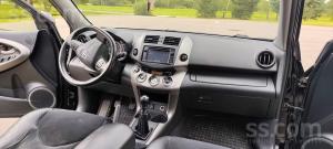 Melns Toyota RAV4 2012 Jūrmala, ar dzinēja tilpumu 2.20 L un nobraukumu 187 tūkst. km par 8500 €, foto 8 vietnē AUTOMOTO.COM.LV