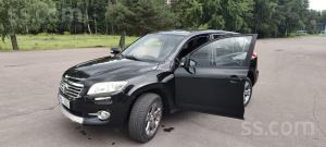 Melns Toyota RAV4 2012 Jūrmala, ar dzinēja tilpumu 2.20 L un nobraukumu 187 tūkst. km par 8500 €, foto 13 vietnē AUTOMOTO.COM.LV
