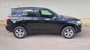 Melns Toyota RAV4 2012 Ogre, ar dzinēja tilpumu 2.20 L un nobraukumu 283 tūkst. km par 7950 €, foto 7 vietnē AUTOMOTO.COM.LV